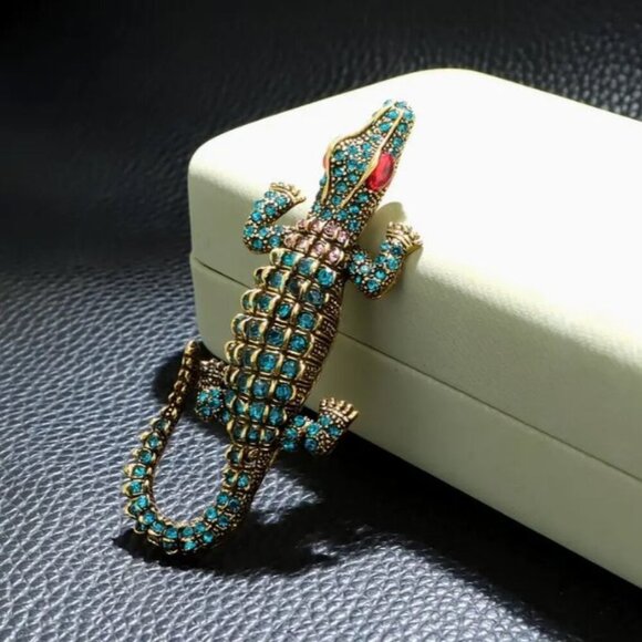 Jewelry | New Retro Mcm Blue Crystal Antique Gold Alligator Brooch Pin ...